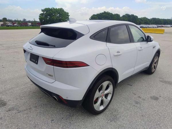 Белый Ягуар E-Pace 2019 в Тельшяй, объемом двигателя 2.00 л и пробегом 212 тыс. км за 8500 €, фото 1 на AUTOMOTO.COM.LV