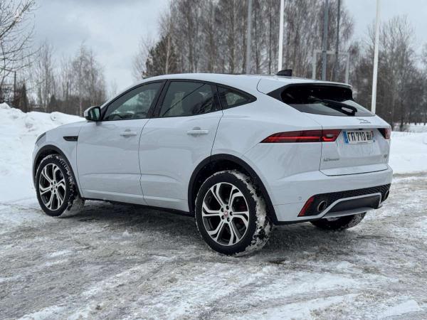 White Jaguar E-Pace 2020 in Taurage, with an engine capacity of 2.00 L and mileage of 149 thousand km for 15500 €, photo 6 on AUTOMOTO.COM.LV