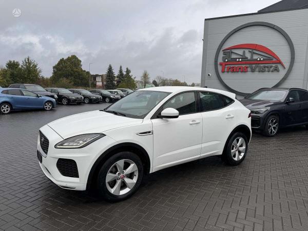 Jaguar E-Pace 2021 in Telschi on AUTOMOTO.COM.LV White Jaguar E-Pace 2021 in Telschi, with an engine capacity of 2.00 L and mileage of 126 thousand km for 10500 €, photo 3 on AUTOMOTO.COM.LV