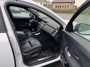 White Jaguar E-Pace 2021 in Telschi, with an engine capacity of 2.00 L and mileage of 126 thousand km for 10500 €, photo 23 on AUTOMOTO.COM.LV