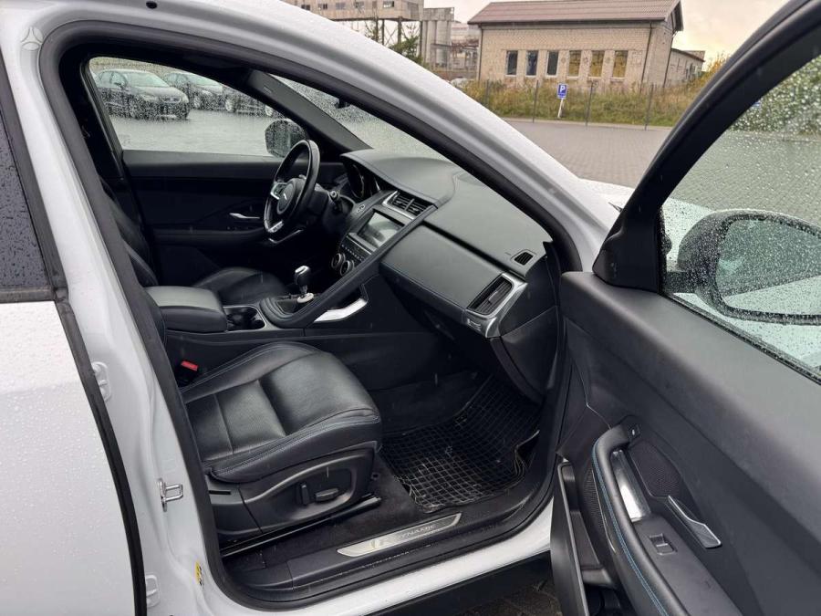 White Jaguar E-Pace 2021 in Telschi, with an engine capacity of 2.00 L and mileage of 126 thousand km for 10500 €, photo 23 on AUTOMOTO.COM.LV