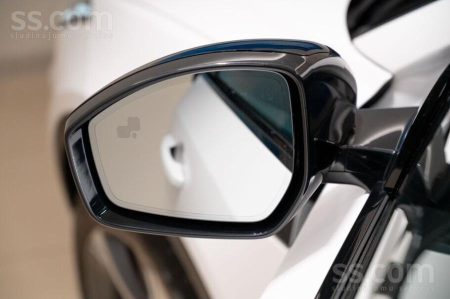 Balts Jaguar E-Pace 2024 Rīga, ar dzinēja tilpumu 2.00 L un nobraukumu 33 tūkst. km par 35990 €, foto 9 vietnē AUTOMOTO.COM.LV