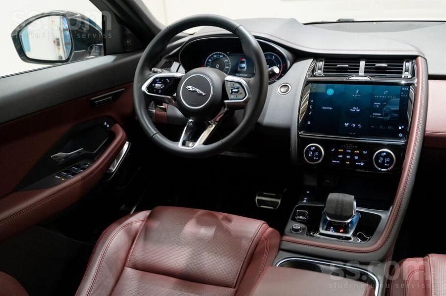 Balts Jaguar E-Pace 2024 Rīga, ar dzinēja tilpumu 2.00 L un nobraukumu 33 tūkst. km par 35990 €, foto 12 vietnē AUTOMOTO.COM.LV