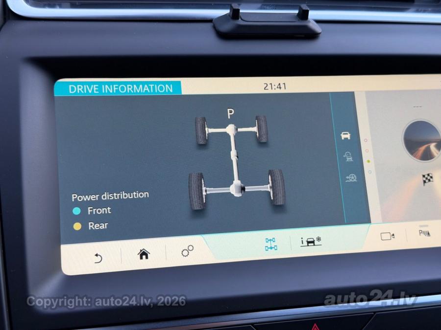 Белый Ягуар E-Pace 2018 в Пярну, объемом двигателя 2.00 л и пробегом 159 тыс. км за 19990 €, фото 16 на AUTOMOTO.COM.LV
