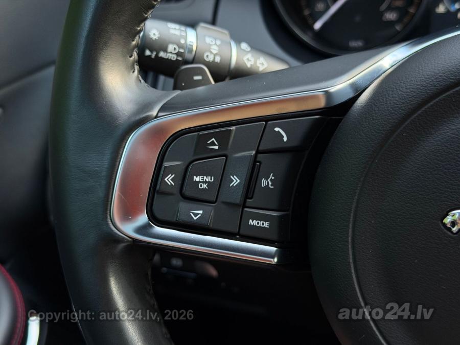 Белый Ягуар E-Pace 2018 в Пярну, объемом двигателя 2.00 л и пробегом 159 тыс. км за 19990 €, фото 24 на AUTOMOTO.COM.LV