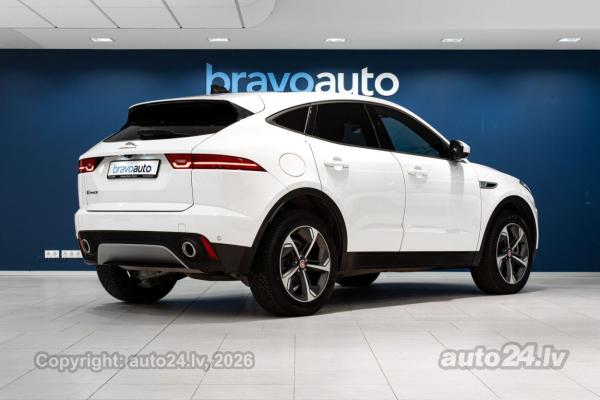 White Jaguar E-Pace 2023 in Tallinn, with an engine capacity of 2.00 L and mileage of 15 thousand km for 42500 €, photo 2 on AUTOMOTO.COM.LV