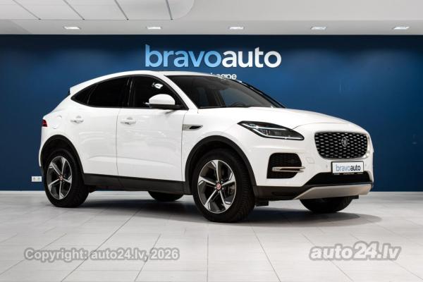 White Jaguar E-Pace 2023 in Tallinn, with an engine capacity of 2.00 L and mileage of 15 thousand km for 42500 €, photo 3 on AUTOMOTO.COM.LV