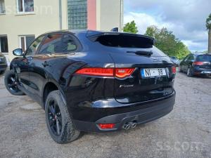 Melns Jaguar E-Type 2017 Bauska, ar dzinēja tilpumu 2.00 L un nobraukumu 281 tūkst. km par 11490 €, foto 5 vietnē AUTOMOTO.COM.LV
