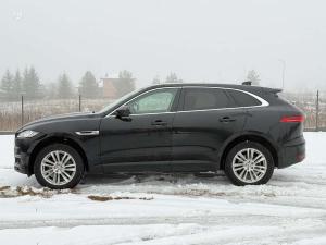 Melns Jaguar F-Pace 2016 Viļņa, ar dzinēja tilpumu 2.00 L un nobraukumu 229 tūkst. km par 12900 €, foto 2 vietnē AUTOMOTO.COM.LV