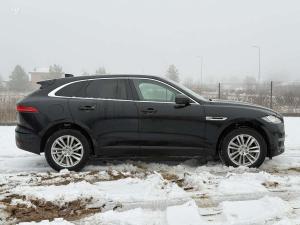 Melns Jaguar F-Pace 2016 Viļņa, ar dzinēja tilpumu 2.00 L un nobraukumu 229 tūkst. km par 12900 €, foto 8 vietnē AUTOMOTO.COM.LV