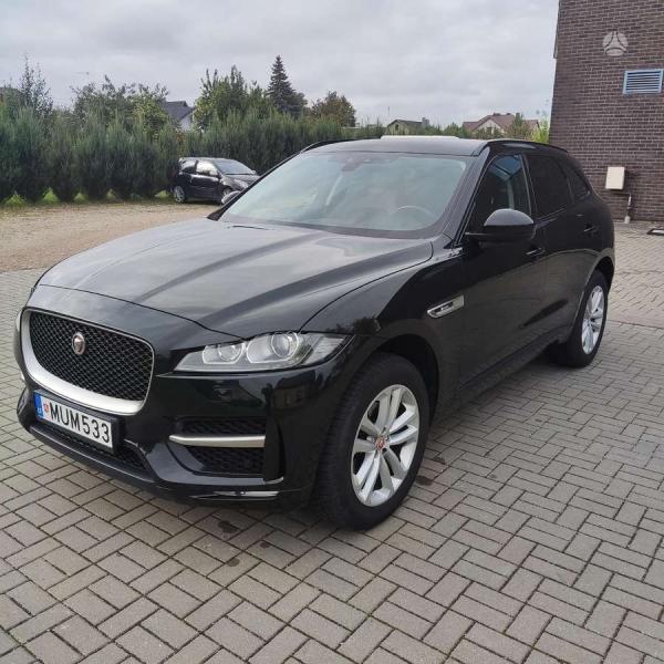 Melns Jaguar F-Pace 2016 Panevēža, ar dzinēja tilpumu 2.00 L un nobraukumu 160 tūkst. km par 11200 €, foto 9 vietnē AUTOMOTO.COM.LV