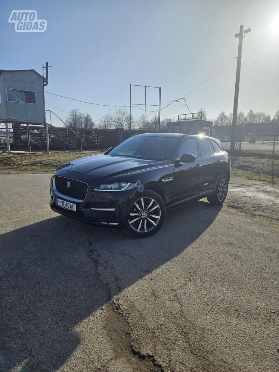 Melns Jaguar F-Pace 2016 Alīta, ar dzinēja tilpumu 2.00 L un nobraukumu 213 tūkst. km par 15500 €, foto 1 vietnē AUTOMOTO.COM.LV