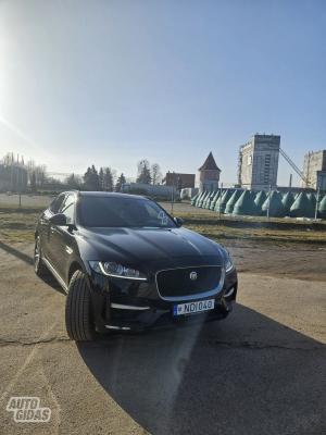 Melns Jaguar F-Pace 2016 Alīta, ar dzinēja tilpumu 2.00 L un nobraukumu 213 tūkst. km par 15500 €, foto 2 vietnē AUTOMOTO.COM.LV