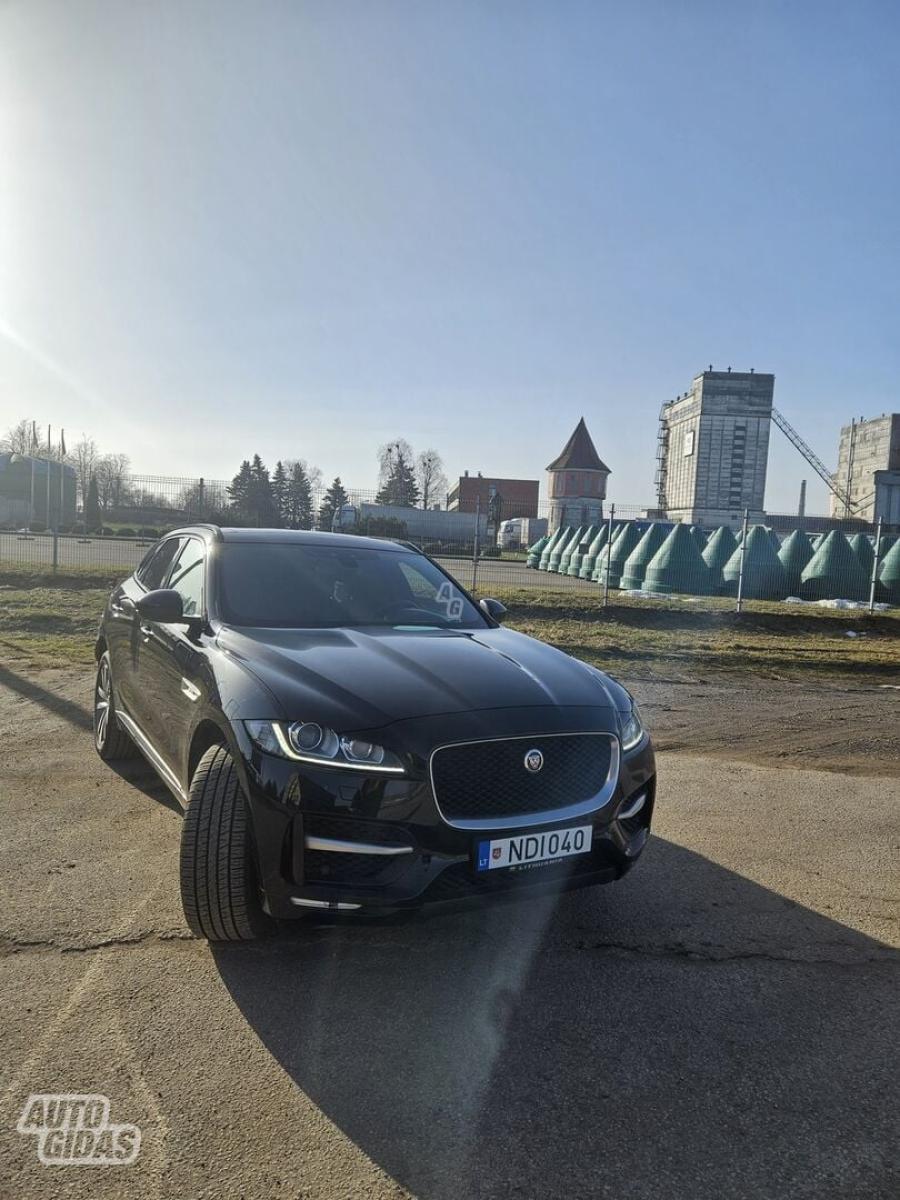 Melns Jaguar F-Pace 2016 Alīta, ar dzinēja tilpumu 2.00 L un nobraukumu 213 tūkst. km par 15500 €, foto 2 vietnē AUTOMOTO.COM.LV