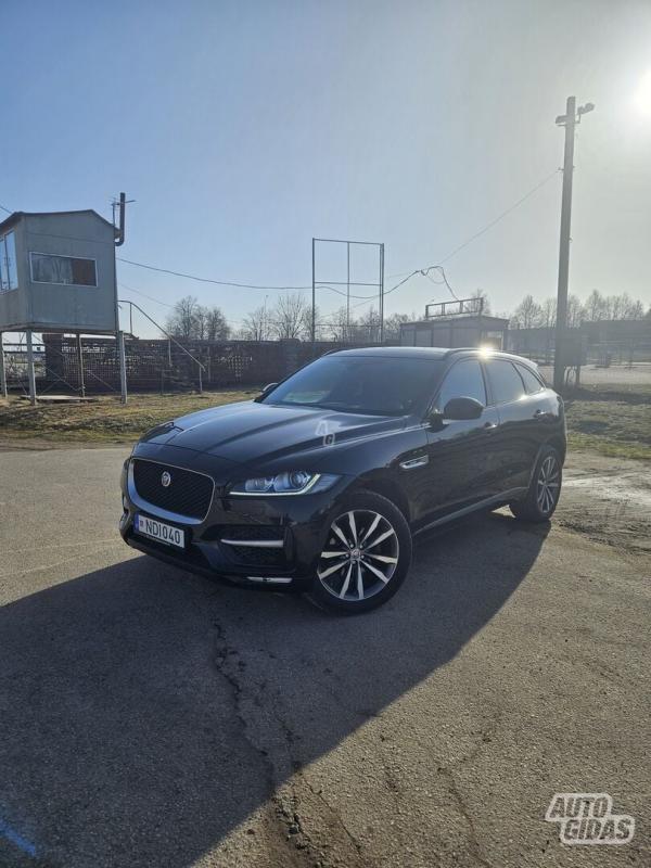 Melns Jaguar F-Pace 2016 Alīta, ar dzinēja tilpumu 2.00 L un nobraukumu 213 tūkst. km par 15500 €, foto 9 vietnē AUTOMOTO.COM.LV