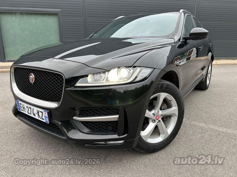 Black Jaguar F-Pace 2016 in Tallinn, with an engine capacity of 2.00 L and mileage of 128 thousand km for 14790 €, photo 4 on AUTOMOTO.COM.LV