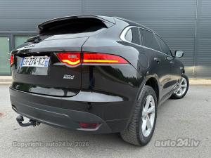 Black Jaguar F-Pace 2016 in Tallinn, with an engine capacity of 2.00 L and mileage of 128 thousand km for 14790 €, photo 7 on AUTOMOTO.COM.LV