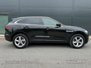 Black Jaguar F-Pace 2016 in Tallinn, with an engine capacity of 2.00 L and mileage of 128 thousand km for 14790 €, photo 8 on AUTOMOTO.COM.LV