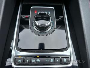 Black Jaguar F-Pace 2016 in Tallinn, with an engine capacity of 2.00 L and mileage of 128 thousand km for 14790 €, photo 21 on AUTOMOTO.COM.LV
