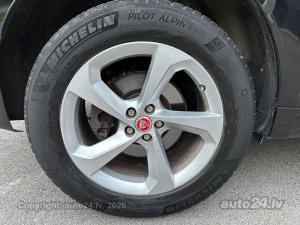 Black Jaguar F-Pace 2016 in Tallinn, with an engine capacity of 2.00 L and mileage of 128 thousand km for 14790 €, photo 30 on AUTOMOTO.COM.LV