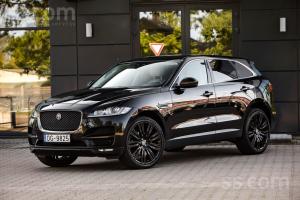 Black Jaguar F-Pace 2016 in Jelgava, with an engine capacity of 2.00 L and mileage of 214 thousand km for 13999 €, photo 3 on AUTOMOTO.COM.LV