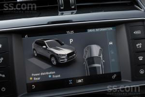 Black Jaguar F-Pace 2016 in Jelgava, with an engine capacity of 2.00 L and mileage of 214 thousand km for 13999 €, photo 19 on AUTOMOTO.COM.LV