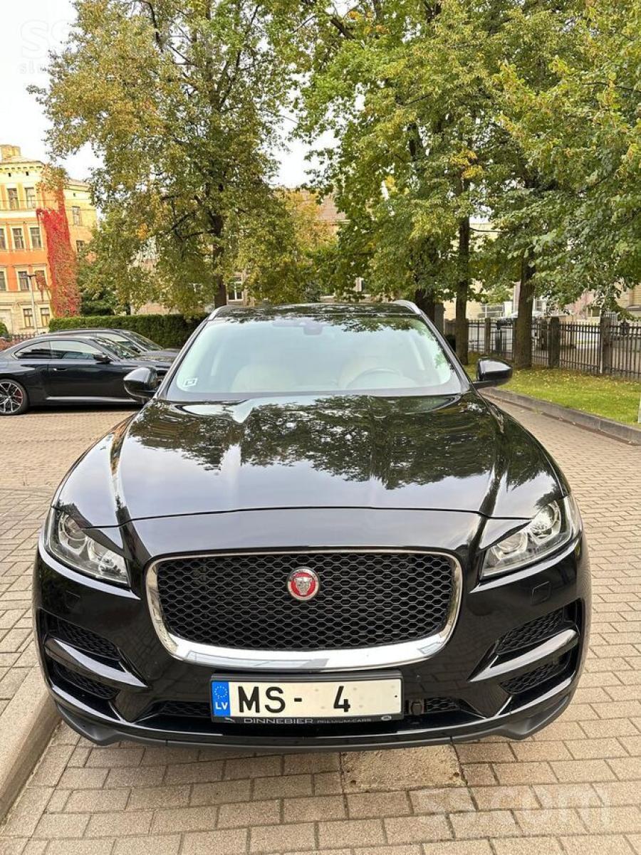 Melns Jaguar F-Pace 2016 Rīga, ar dzinēja tilpumu 2.00 L un nobraukumu 123 tūkst. km par 17000 €, foto 1 vietnē AUTOMOTO.COM.LV