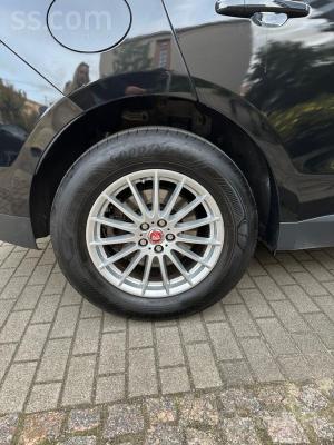 Melns Jaguar F-Pace 2016 Rīga, ar dzinēja tilpumu 2.00 L un nobraukumu 123 tūkst. km par 17000 €, foto 12 vietnē AUTOMOTO.COM.LV