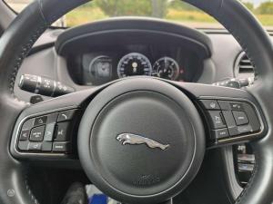 Black Jaguar F-Pace 2016 in Vilnius, with an engine capacity of 2.00 L and mileage of 157 thousand km for 13900 €, photo 30 on AUTOMOTO.COM.LV