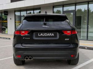 Melns Jaguar F-Pace 2016 Viļņa, ar dzinēja tilpumu 2.00 L un nobraukumu 155 tūkst. km par 11900 €, foto 5 vietnē AUTOMOTO.COM.LV