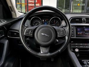 Melns Jaguar F-Pace 2016 Viļņa, ar dzinēja tilpumu 2.00 L un nobraukumu 155 tūkst. km par 11900 €, foto 20 vietnē AUTOMOTO.COM.LV