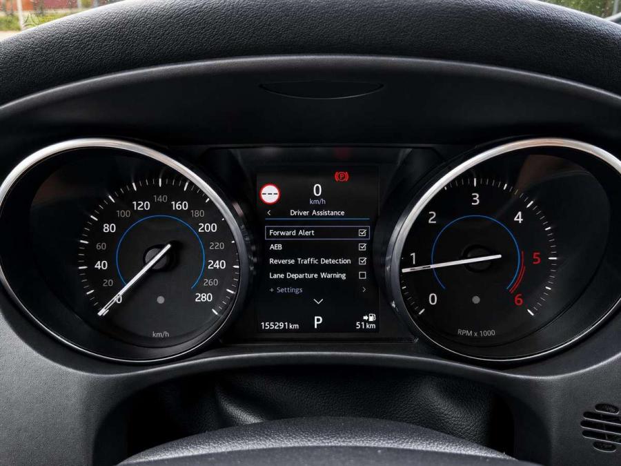 Melns Jaguar F-Pace 2016 Viļņa, ar dzinēja tilpumu 2.00 L un nobraukumu 155 tūkst. km par 11900 €, foto 21 vietnē AUTOMOTO.COM.LV