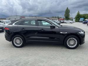 Black Jaguar F-Pace 2016 in Taurage, with an engine capacity of 2.00 L and mileage of 162 thousand km for 10300 €, photo 5 on AUTOMOTO.COM.LV