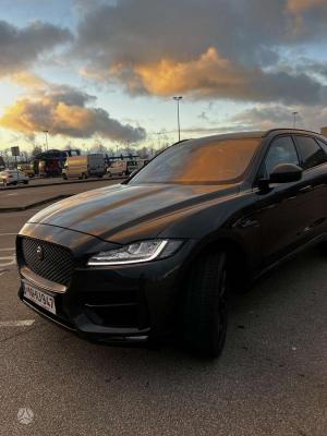Melns Jaguar F-Pace 2016 Klaipėda, ar dzinēja tilpumu 2.00 L un nobraukumu 157 tūkst. km par 13700 €, foto 5 vietnē AUTOMOTO.COM.LV