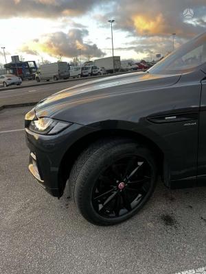 Melns Jaguar F-Pace 2016 Klaipėda, ar dzinēja tilpumu 2.00 L un nobraukumu 157 tūkst. km par 13700 €, foto 13 vietnē AUTOMOTO.COM.LV