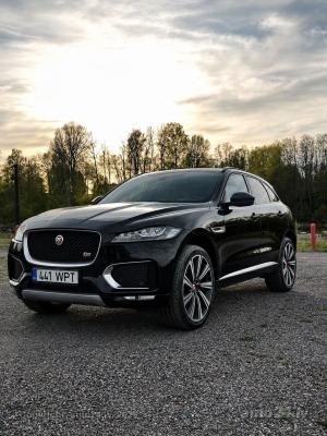 Black Jaguar F-Pace 2016 in Tallinn, with an engine capacity of 3.00 L and mileage of 220 thousand km for 19000 €, photo  on AUTOMOTO.COM.LV