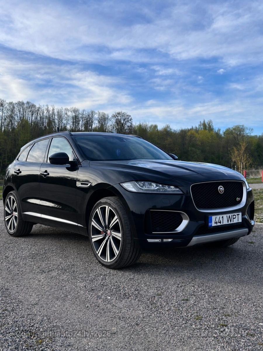 Black Jaguar F-Pace 2016 in Tallinn, with an engine capacity of 3.00 L and mileage of 220 thousand km for 19000 €, photo 3 on AUTOMOTO.COM.LV