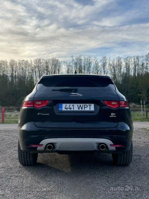 Black Jaguar F-Pace 2016 in Tallinn, with an engine capacity of 3.00 L and mileage of 220 thousand km for 19000 €, photo 6 on AUTOMOTO.COM.LV