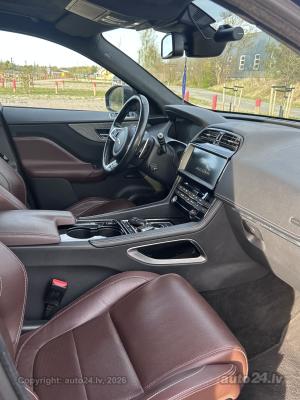 Black Jaguar F-Pace 2016 in Tallinn, with an engine capacity of 3.00 L and mileage of 220 thousand km for 19000 €, photo 15 on AUTOMOTO.COM.LV