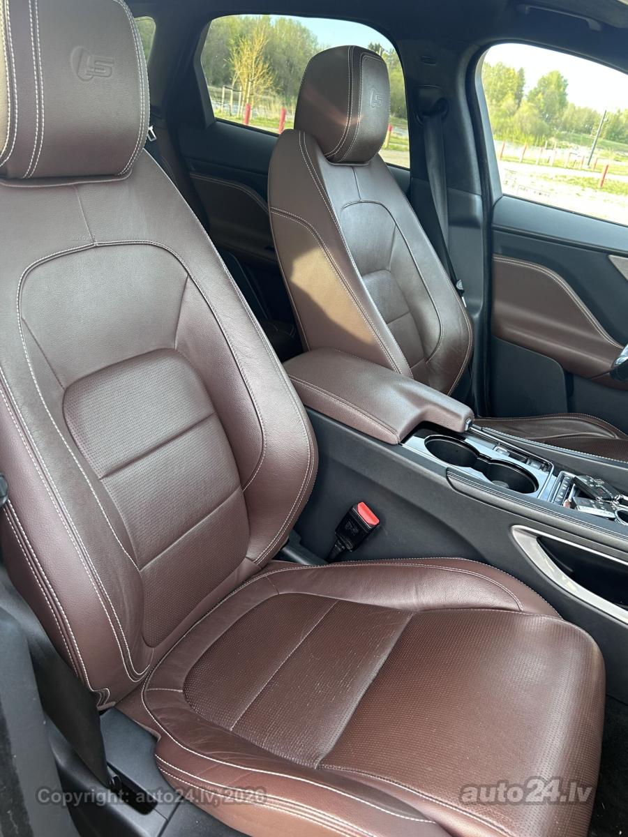 Black Jaguar F-Pace 2016 in Tallinn, with an engine capacity of 3.00 L and mileage of 220 thousand km for 19000 €, photo 16 on AUTOMOTO.COM.LV