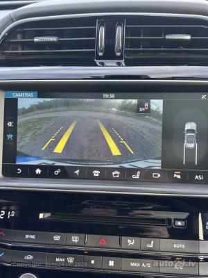 Black Jaguar F-Pace 2016 in Tallinn, with an engine capacity of 3.00 L and mileage of 220 thousand km for 19000 €, photo 25 on AUTOMOTO.COM.LV