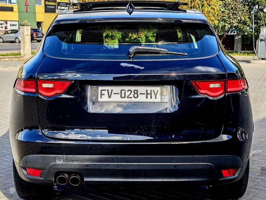 Melns Jaguar F-Pace 2016 Tauragė, ar dzinēja tilpumu 2.00 L un nobraukumu 207 tūkst. km par 7900 €, foto 7 vietnē AUTOMOTO.COM.LV