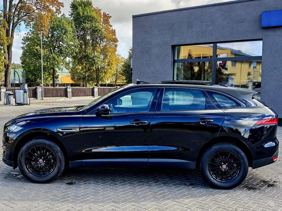 Melns Jaguar F-Pace 2016 Tauragė, ar dzinēja tilpumu 2.00 L un nobraukumu 207 tūkst. km par 7900 €, foto 9 vietnē AUTOMOTO.COM.LV