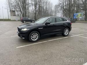 Melns Jaguar F-Pace 2017 Rīga, ar dzinēja tilpumu 2.00 L un nobraukumu 250 tūkst. km par 16500 €, foto 4 vietnē AUTOMOTO.COM.LV