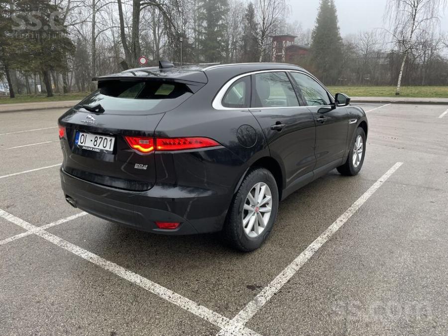 Melns Jaguar F-Pace 2017 Rīga, ar dzinēja tilpumu 2.00 L un nobraukumu 250 tūkst. km par 16500 €, foto 8 vietnē AUTOMOTO.COM.LV