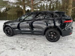 Melns Jaguar F-Pace 2017 Alīta, ar dzinēja tilpumu 2.00 L un nobraukumu 137 tūkst. km par 11999 €, foto 8 vietnē AUTOMOTO.COM.LV