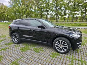 Black Jaguar F-Pace 2017 in Kaunas, with an engine capacity of 2.00 L and mileage of 170 thousand km for 13500 €, photo 5 on AUTOMOTO.COM.LV