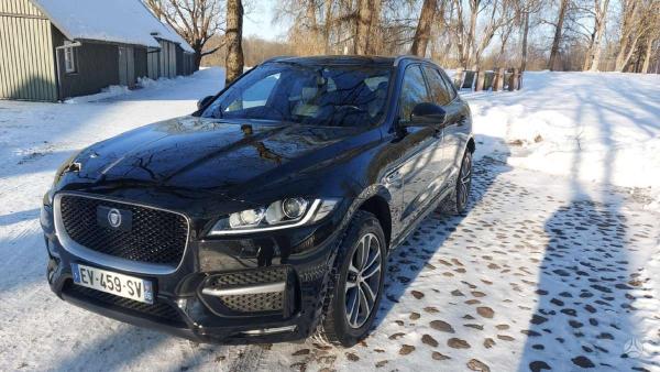 Black Jaguar F-Pace 2017 in Anyksciai, with an engine capacity of 2.99 L and mileage of 158 thousand km for 15699 €, photo 1 on AUTOMOTO.COM.LV