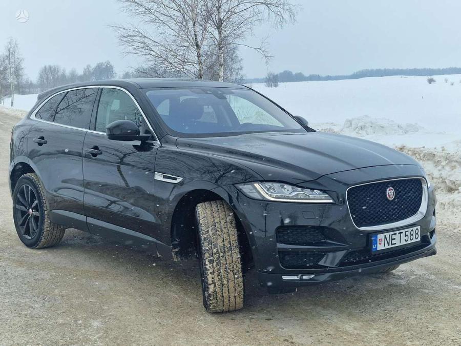 Black Jaguar F-Pace 2017 in Plunge, with an engine capacity of 2.00 L and mileage of 175 thousand km for 16500 €, photo 3 on AUTOMOTO.COM.LV