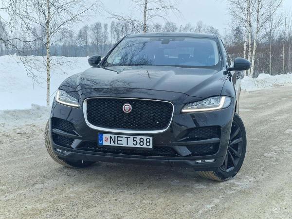 Melns Jaguar F-Pace 2017 Plungė, ar dzinēja tilpumu 2.00 L un nobraukumu 175 tūkst. km par 16500 €, foto 4 vietnē AUTOMOTO.COM.LV